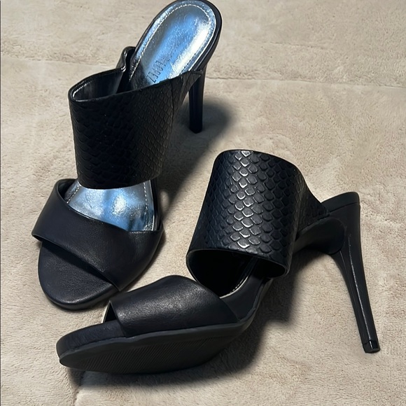 Jennifer Lopez | Shoes | Jennifer Lopez Black High Heel Mules | Poshmark